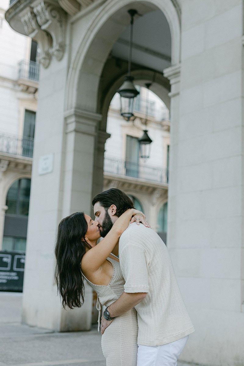 Surprise Proposal in Barcelona You Dream About