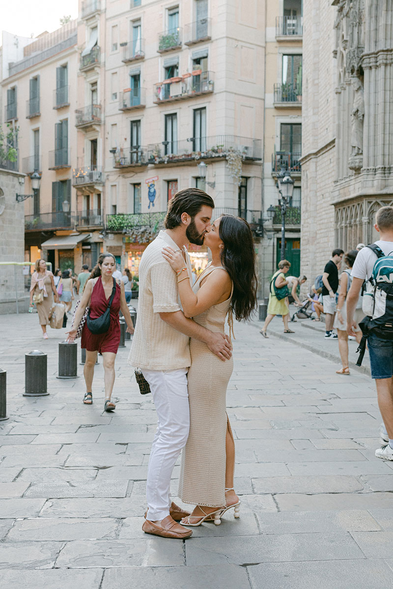 Surprise Proposal in Barcelona You Dream About